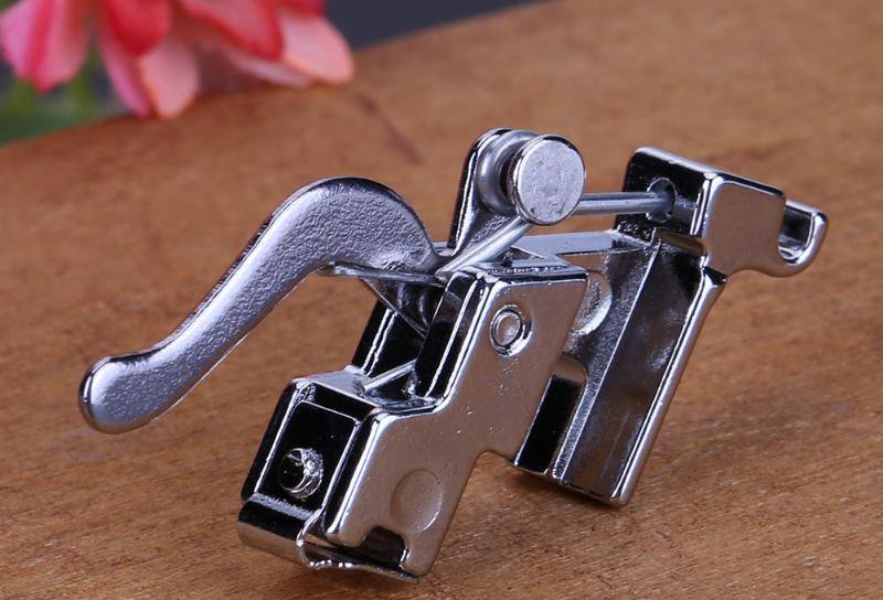 5 Best Portable Sewing Machines Reviewed in Detail (Fall 2025)