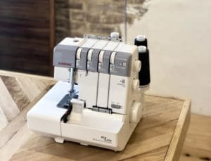 4 Best Self-Threading Sergers Reviewed in Detail (Winter 2024)