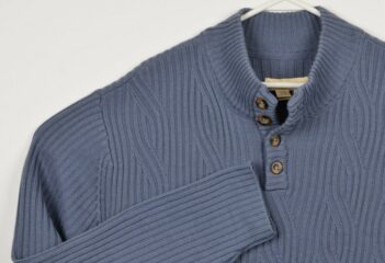 28 Types of Necklines for Dresses, Tops and Sweaters (with Pictures)