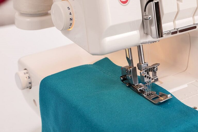 6 Best Overlock Machines Reviewed in Detail (Winter 2025)